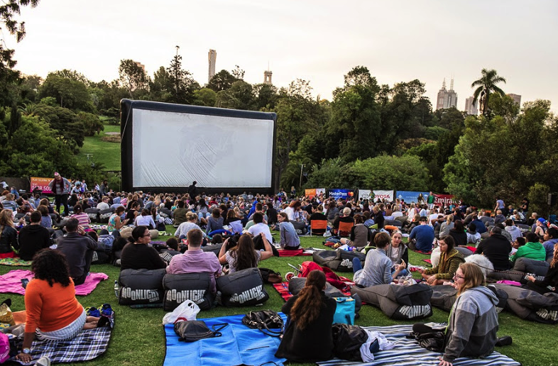 How to Start Your Own Community Cinema - Top Entrepreneurs Podcast ...