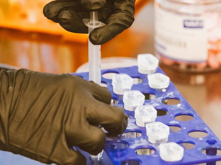 The Evolution of Microplate Technology from the 1950s to Present - Top ...