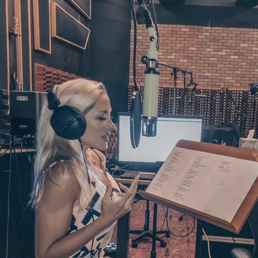 Emerging EDM Artist, Mercy - Top Entrepreneurs Podcast | Enterprise ...