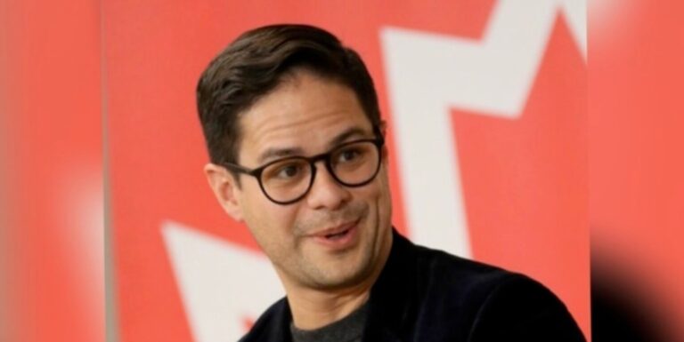 Why Brands Need To Focus on People First Content - Insights from Crowd ...